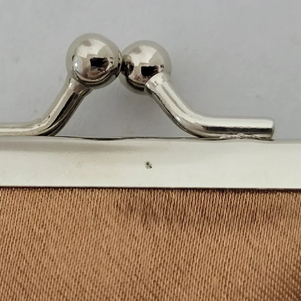 LaViola | Bags | Vintage Laviola Beaded Coin Purse Silver Color Handle ...